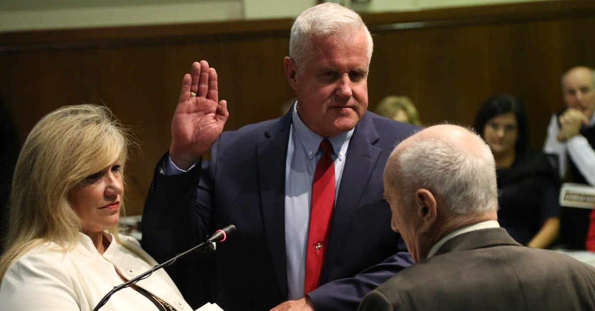 Fresno Unified trustees unanimously censure Slatic over cheerleader threats