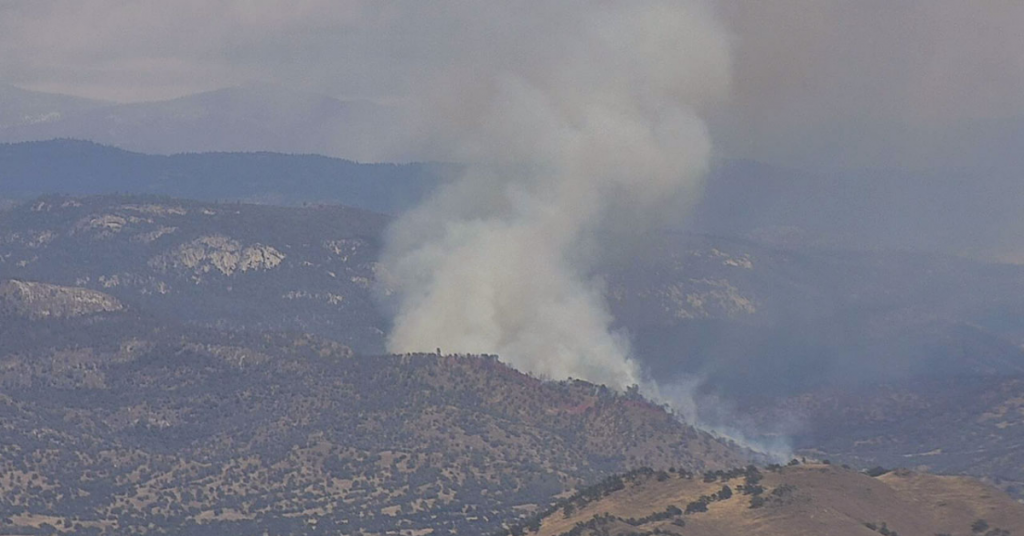 Grapevine reopens after Hughes Fire shutters I-5. Firefighters stave ...