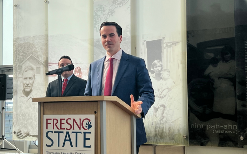 CBS News' Robert Costa arrives in Fresno to talk Trump, Newsom, Harris ...